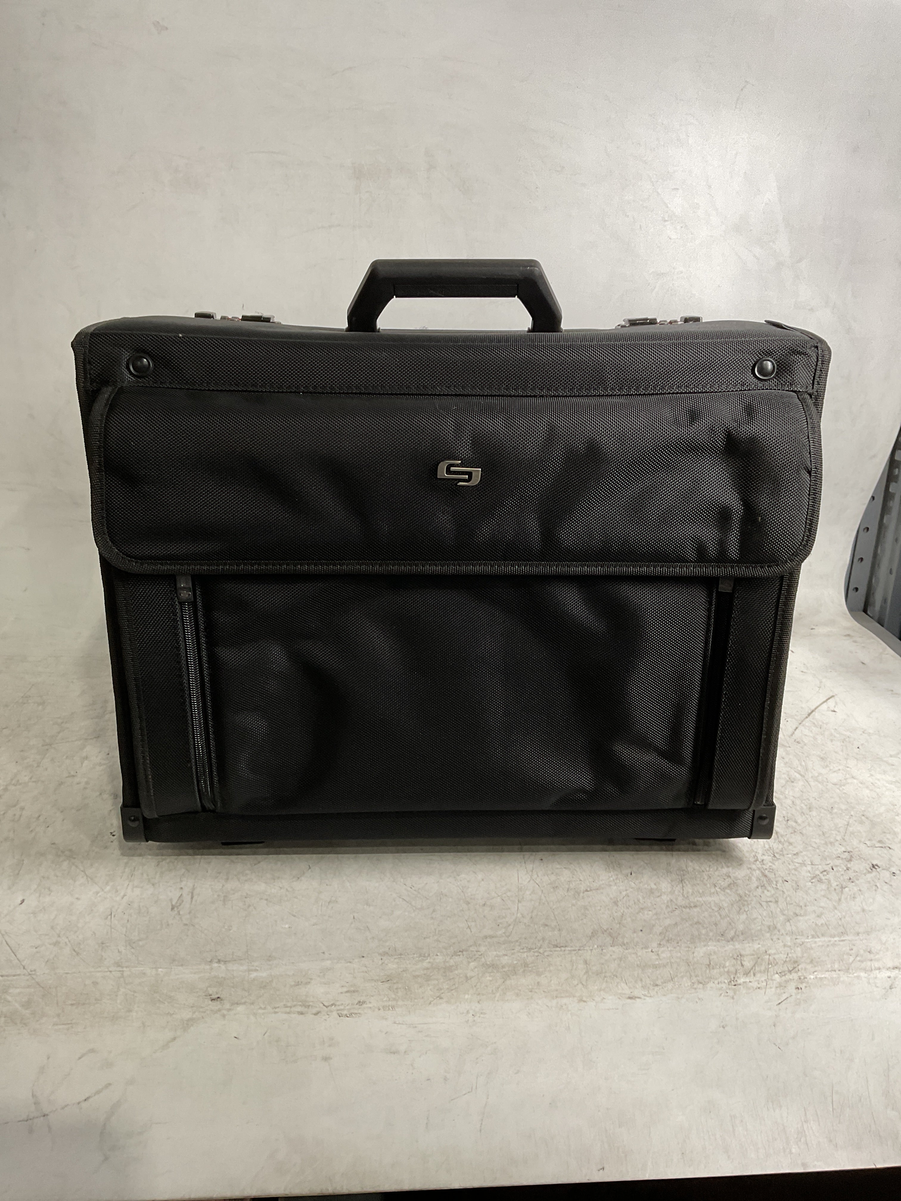 Solo Carnegie Rolling Laptop Bag, Black ( Black , One Size ) Black One ...
